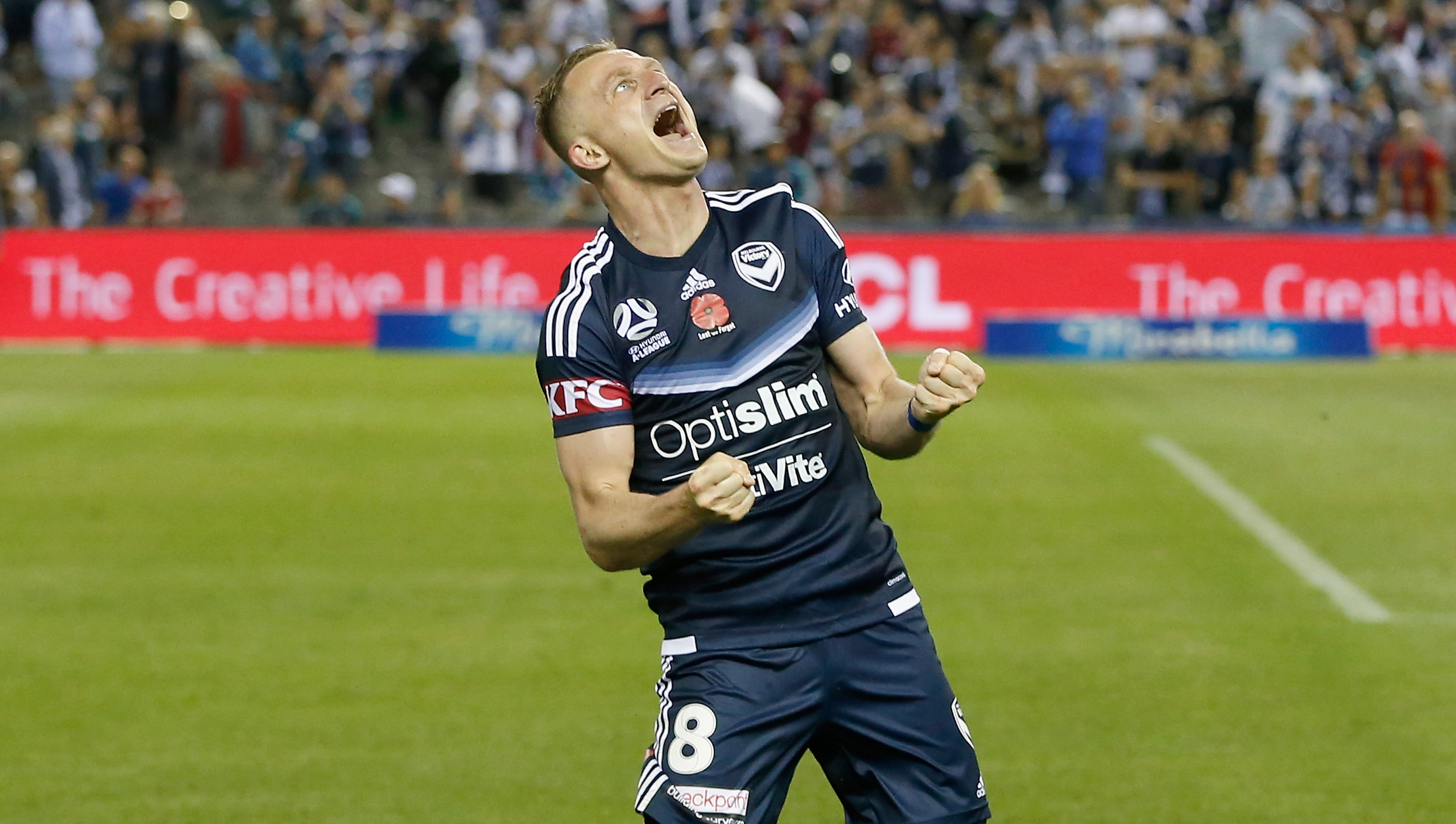 Berisha signs contract extension | Melbourne Victory