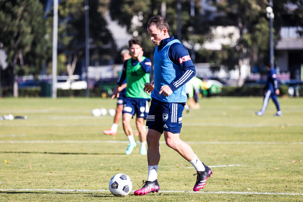 Broxham encourages squad momentum | Melbourne Victory