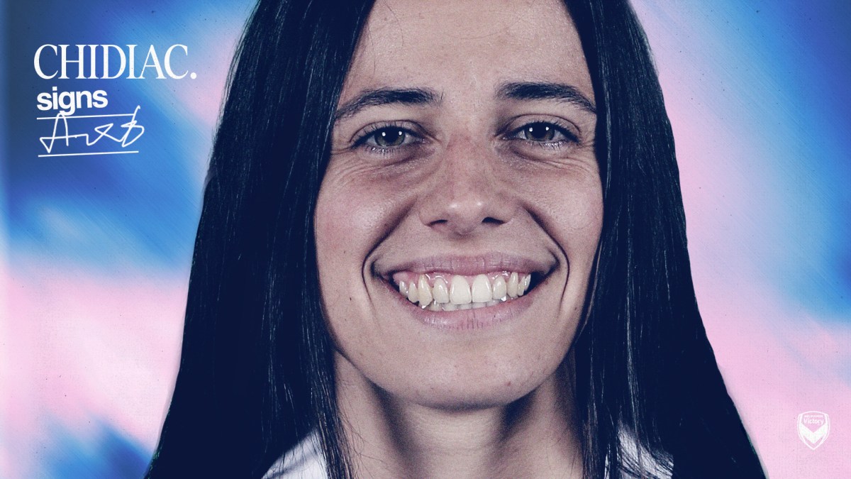 Melbourne Victory signs Alex Chidiac. | Melbourne Victory